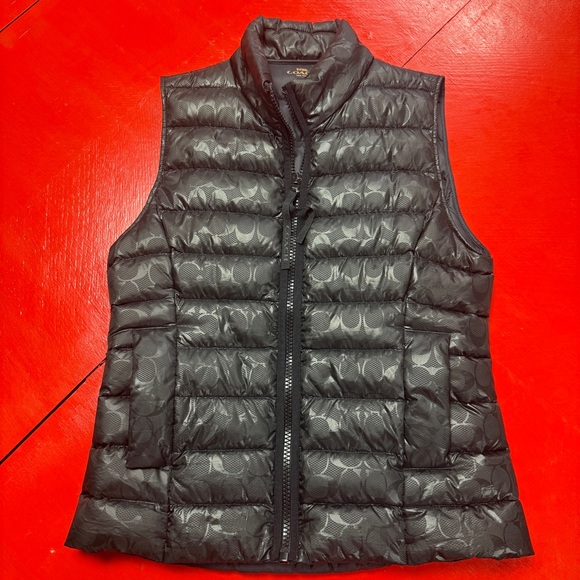 Coach | Jackets & Coats | Coach Logo Black On Black Down Quilted Zip Up ...